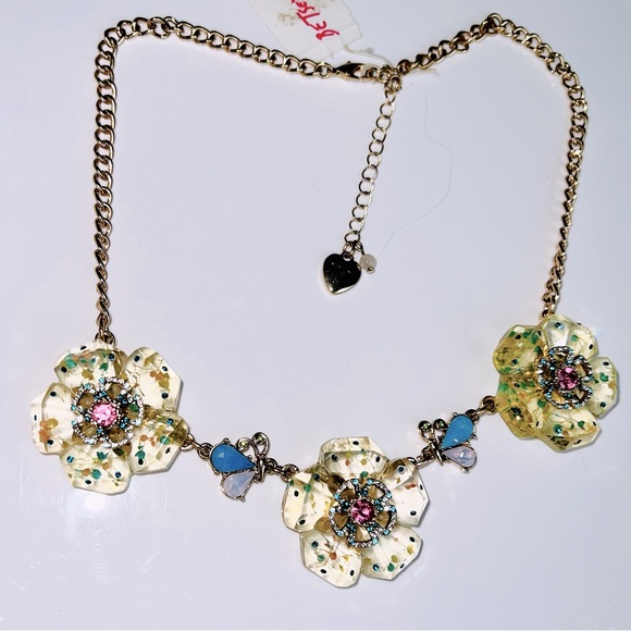 Betsey Johnson | Jewelry | Betsey Johnson Sweetness And Light Flower ...